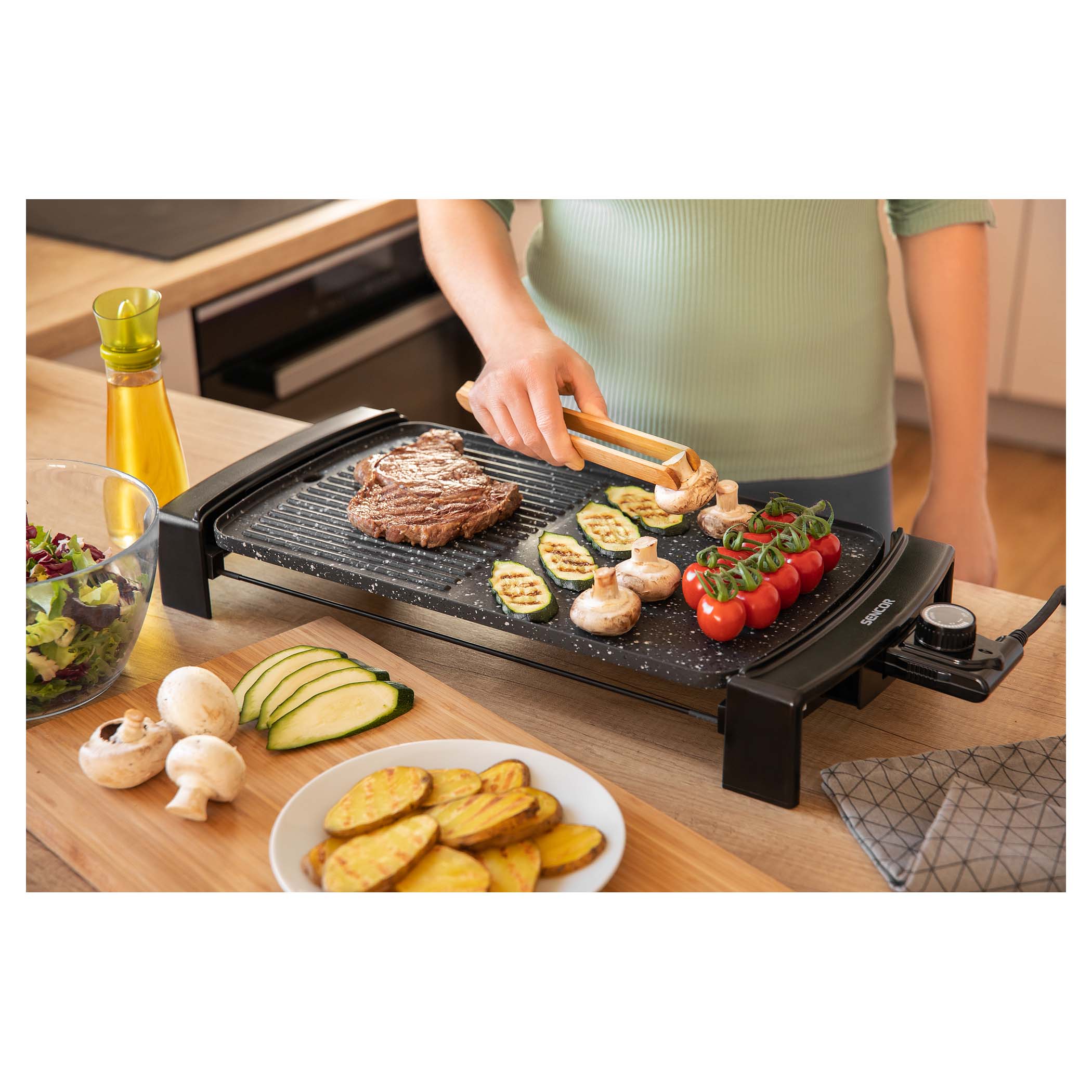 Tabletop Electric Grill | SBG 104BK | Sencor.com