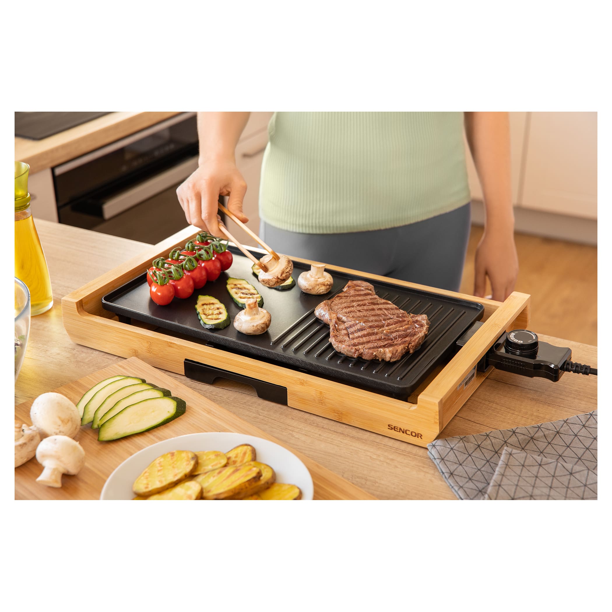 Tabletop Electric Grill | SBG 206BK | Sencor.com