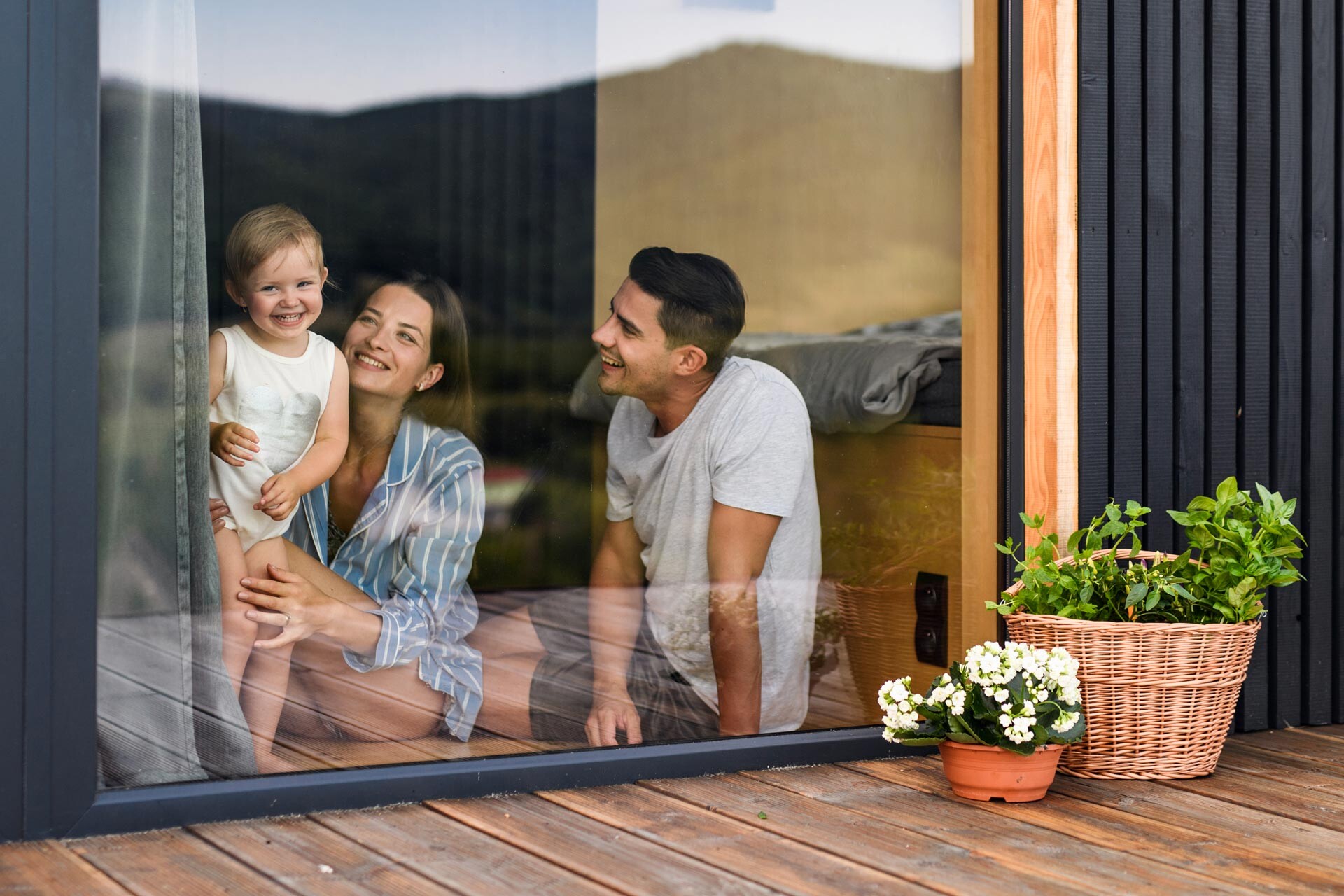 Robotic Window Cleaner | SRW 6010WH | Sencor.com